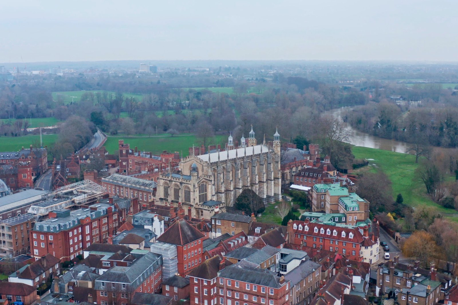 Windsor Castle Travel Guide | Royal History & Visitor Tips