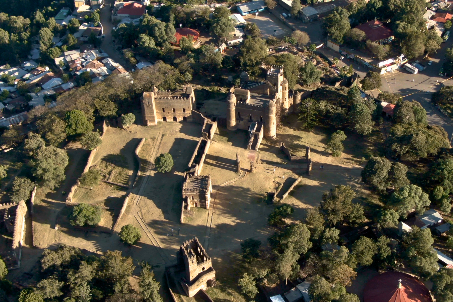 Fasil Ghebbi: Discover Ethiopia’s Majestic Royal Fortress